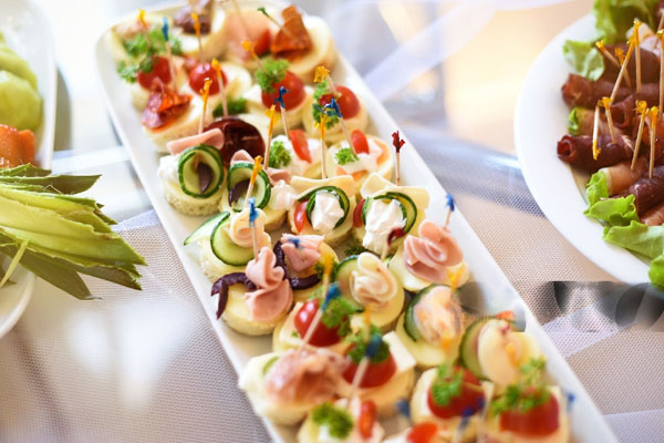 PUTTERHAM GRILLE | 1012 W Roxbury Pkwy, Chestnut Hill, MA 02467